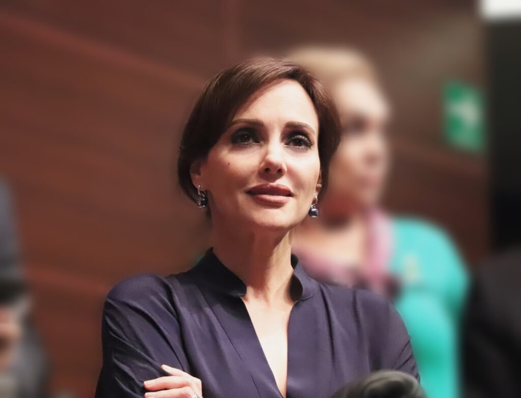 Televisión - Lilly Téllez